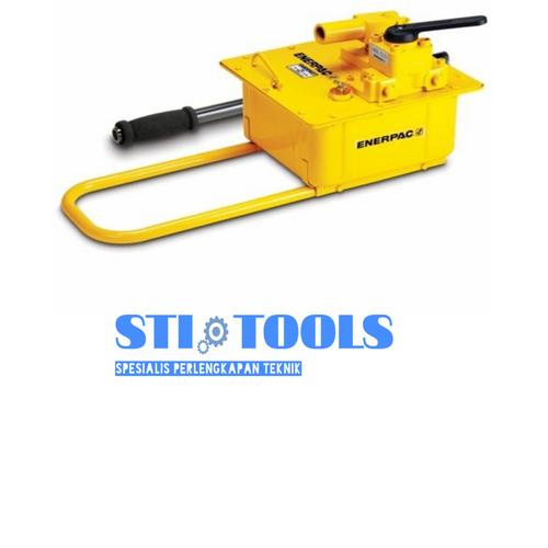 Jual Jual ENERPAC P464 Hydraulic Hand Pump 700 Bar/10.000 Psi 7.4 Ltr ...