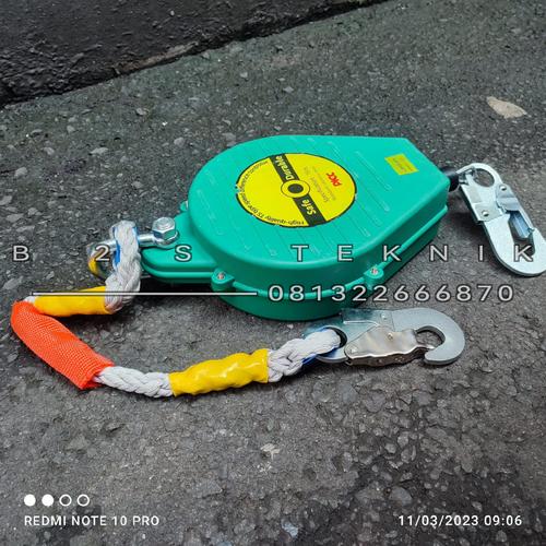 Jual safety belt self retractable wire rope 150kg alat pengaman ...