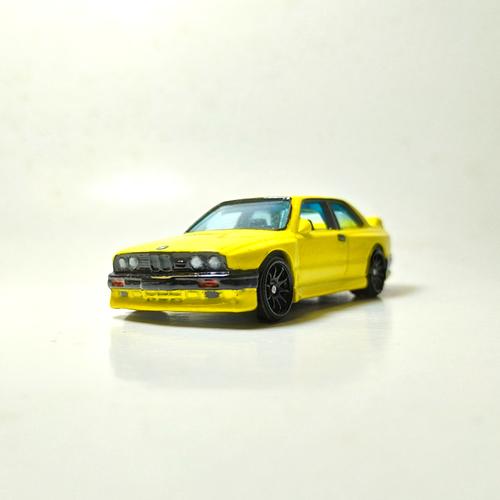 Jual Hotwheels Custom BMW M3 E30 Yellow Ban Karet - Kab. Klaten - Rain ...