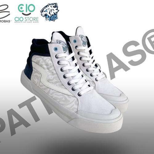 Jual Patrobas x Evos High White Sneakers pria wanita (original) - 40 ...