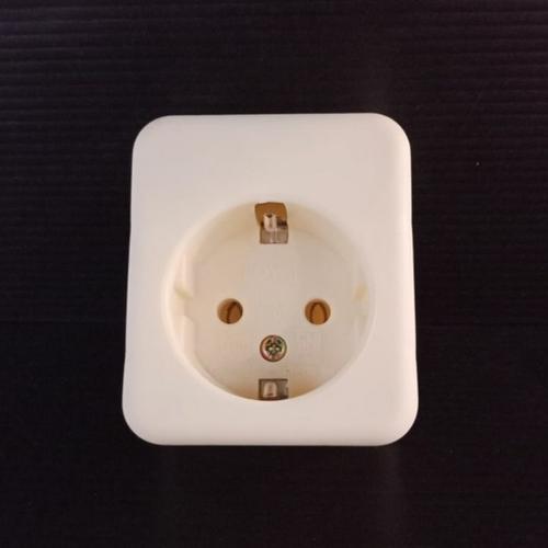 Jual Loyal stop kontak /Terminal Kuningan colokan Listrik/colokan 1 ...