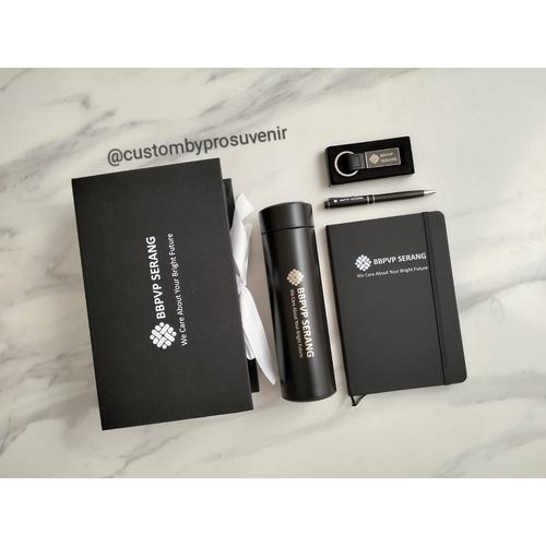 Jual Hampers Seminar Kit Gift Box Tumbler Agenda Pen Kado wisuda ...