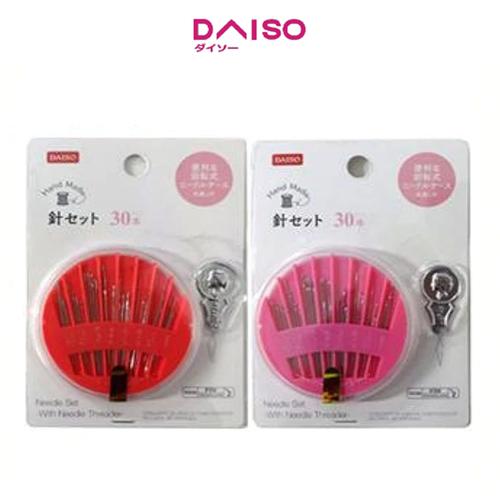 Jual Daiso Needle set 30pcs. with needle threader - Coral Pink ...
