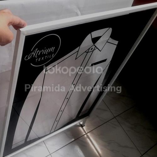 Jual custom standing Frame Pigura baju kemeja kain batik - tanpa ...