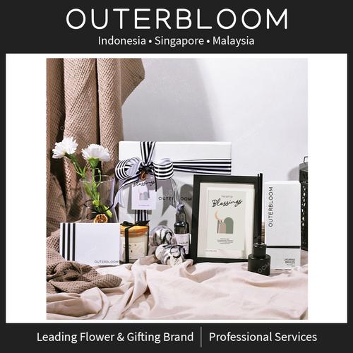 Promo Hampers Lebaran - Outerbloom Ramadan Monochrome Deluxe Hampers Cicil 0% 3x - Jakarta ...