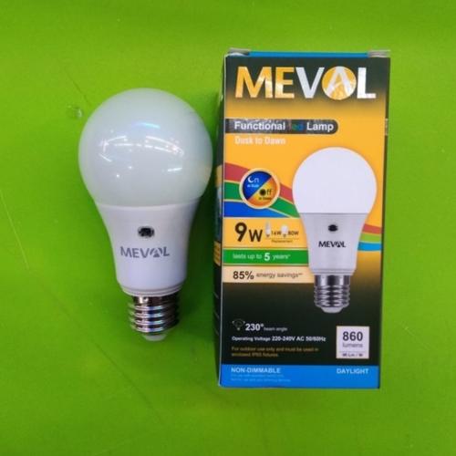Jual Lampu led sensor cahaya 9 watt / bohlam sensor otomatis / lampu ...