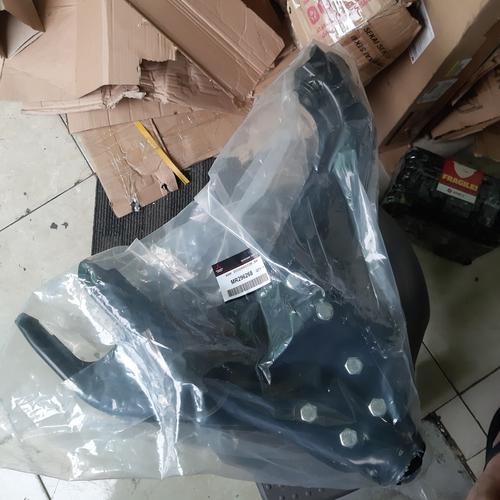 Jual lower arm Mitsubishi L200 Strada dobel cabin - Jakarta Selatan ...