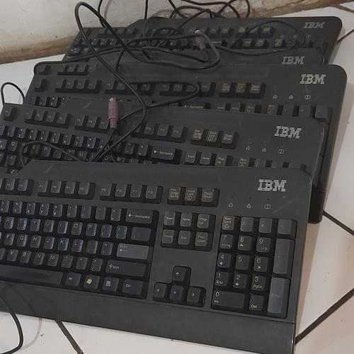 Jual keyboard ibm hitam colokan ps2 bulat kecil original built up - Kab ...