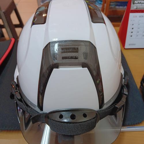Jual HELM SAFETY / HELM KERJA MERK LEOPARD LPHL 0295 WARNA PUTIH ...