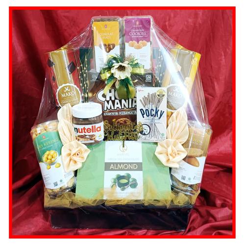 Jual PARCEL HAMPERS LEBARAN special edition HOLAND BAKERY , MAKO ...