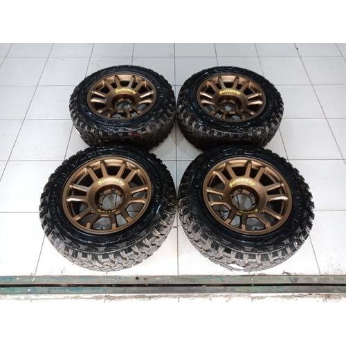 Jual velg mobil bekas pajero, fortuner, hsr swampers R18 + BAN MT 265 ...