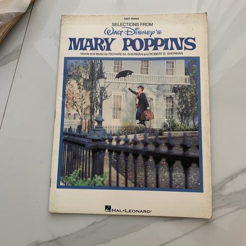 Jual Buku chord easy piano selected from walt disneys mary poppins ...
