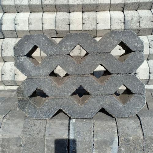 Jual Grass Block Paving Rumput 45 x 30 x 8 cm Grassblock Press Hidrolik ...