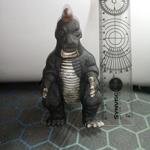 Jual figure monster ultraman godzilla kw - Kota Batam - gilang sena ...
