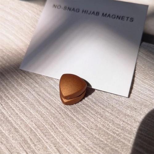 Jual Pin Hijab Muslim Magnet Pengganti Peniti dan Jarum Pentul Hijab ...