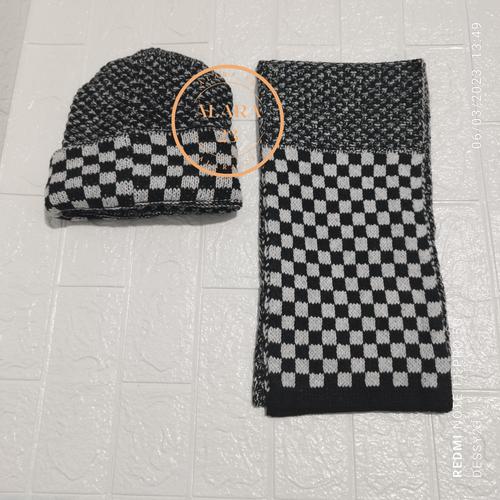 Jual Topi kupluk plus syal tebal hangat buat musim dingin unisex ...