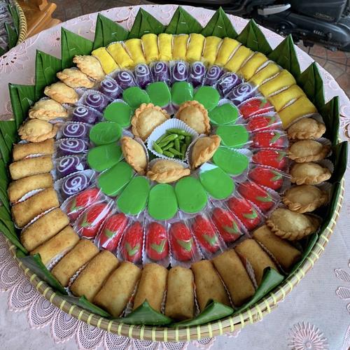 Jual Jajan pasar tampah isi 90 kue mini - Jakarta Selatan - Thetaste ...
