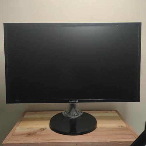 Jual MONITOR LED SAMSUNG 24 INCH SF350 BEKAS PEMAKEAN 1 BULAN - Jakarta ...