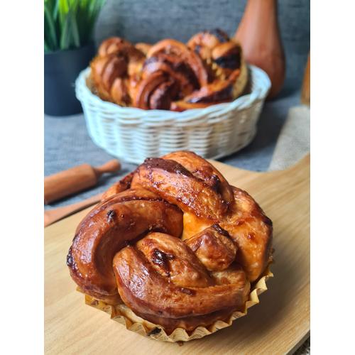 Jual Aneka PASTRIES bebas pilih - MISOL Pastry Bakery - Babka Cinnamon ...