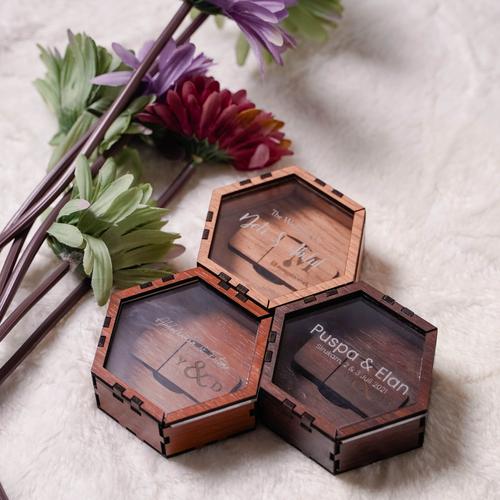 Jual Hexagon Wood Acrylic Flashdisk Box Kotak Akrilik Kayu - BOX SAJA ...