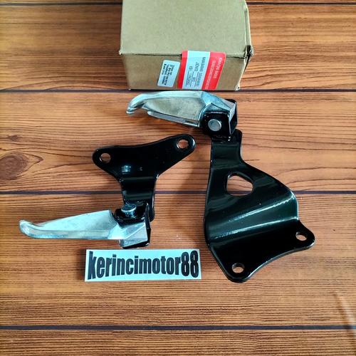 Jual Plat Dudukan Step Bracket Footstep Belakang Besi Mio-Mio Smile ...