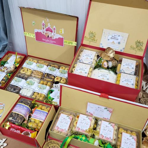 Jual Paket Dekorasi Lebaran Idul Fitri Hampers Parcel Hadiah Kue Kering ...