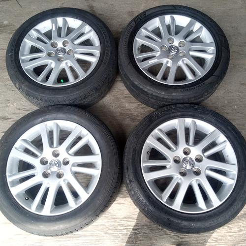 Jual velg original camry r17 pcd 5x114 plus ban warna silver cocok di ...
