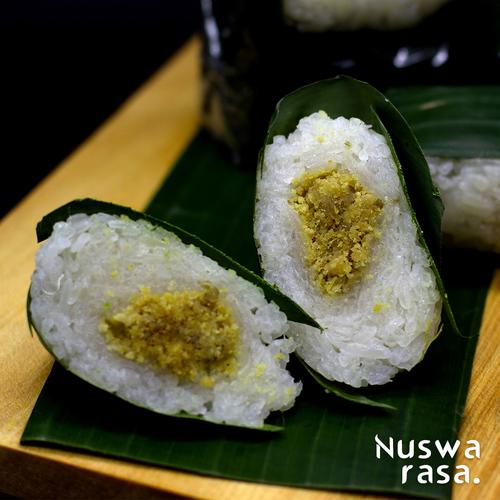 Jual Kue Tradisional Lemper Ayam Jajanan Pasar Kue Basah Khas Bandung ...