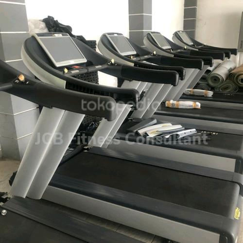 Jual TechnoGym Treadmill VisioWeb, monitor touch screen. Bisa Internet ...