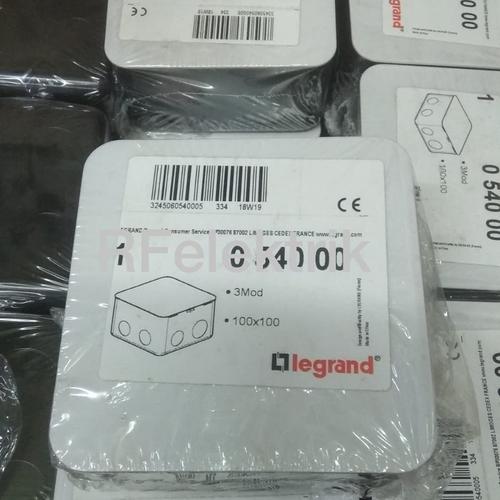 Jual Inbow Dus Stopkontak Lantai Legrand 3 Modul 054000 / Inbowdus ...