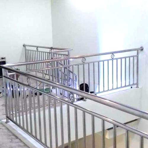 Jual Reling tangga dan balkon stenles steel - Kota Bekasi - Jasa Las ...