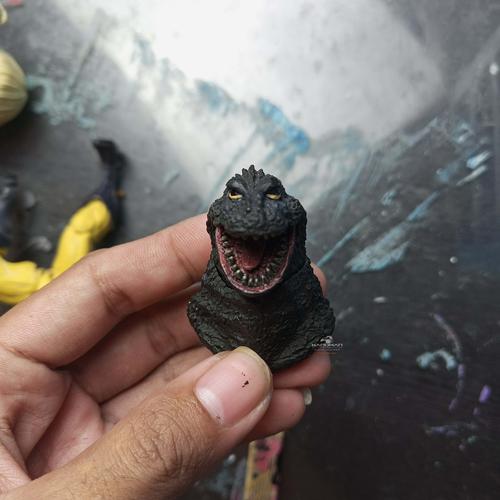 Jual miniatur figure repaint godzila area mata pupil kornea custom ...