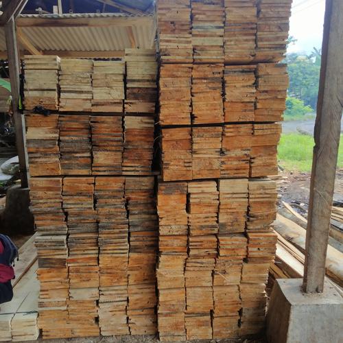 Jual Papan kayu Albasiah 2×14×280 full - Kab. Bogor - Muda jaya mandiri ...