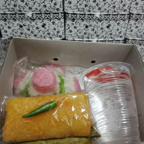 Jual Snack Box isi 3 kue + air mineral - Jakarta Timur - Kedai Rinjani ...