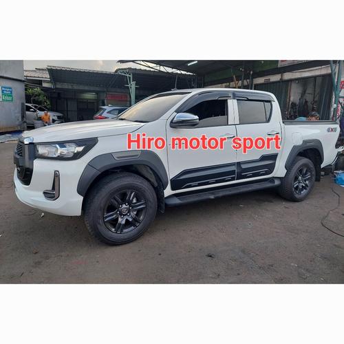 Jual paket body cladding dan over fender hilux - Jakarta Pusat - hiro ...