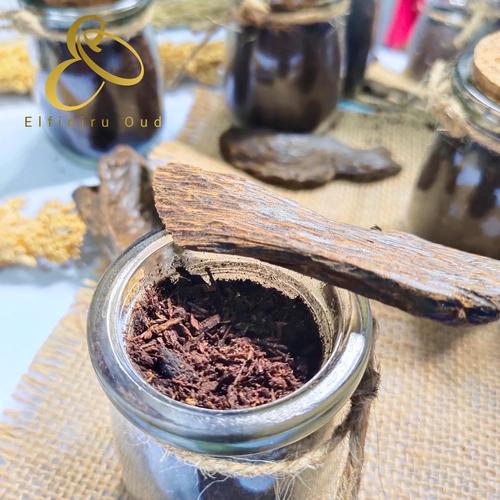 Jual BUKHUR PREMIUM 30 Gr BAKHOR BUHUR SERPIHAN KAYU GAHARU ORIGINAL ...