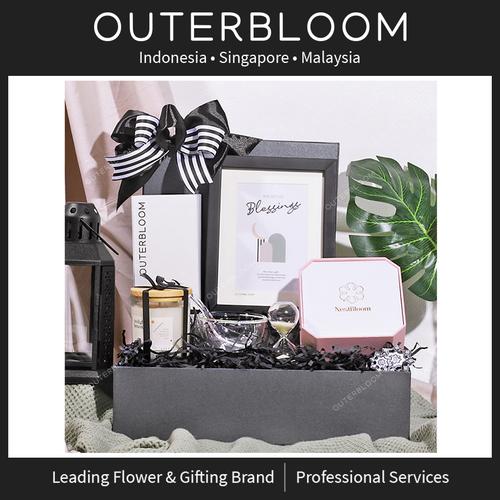 Promo Hampers Lebaran - Outerbloom x NestBloom Ramadan Breeze Ritual Kit Cicil 0% 3x - Jakarta ...