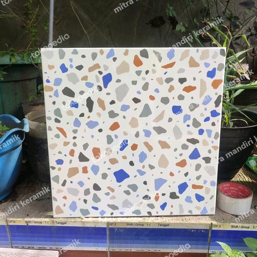 Jual Keramik lantai 40x40 Osaka blue / Asia tile / glossy / Terazzo ...