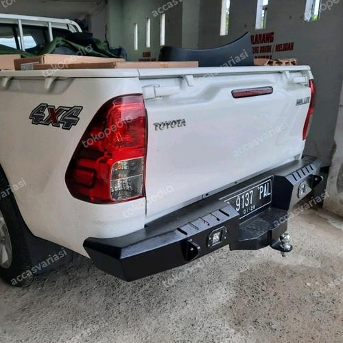 Jual Bumper belakang Rear Bumper Toyota Hilux - Jakarta Pusat ...
