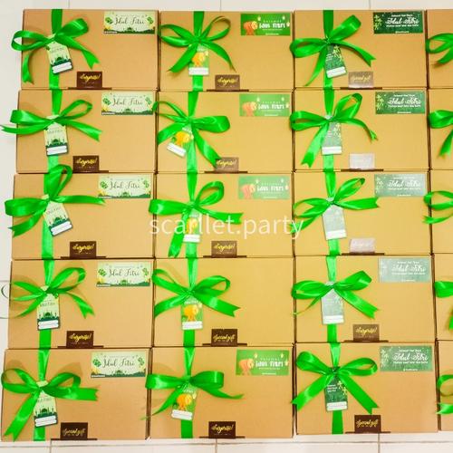 Jual HAMPERS LEBARAN PAKET SNACK CEMILAN MURAH MERIAH MAKANAN WAFER ...
