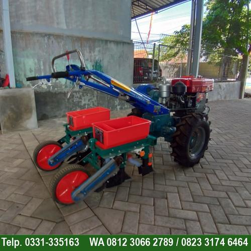 Jual Satu Set Alat Mesin Tanam Jagung TIPE SAAM TP2B Beserta Traktor ...