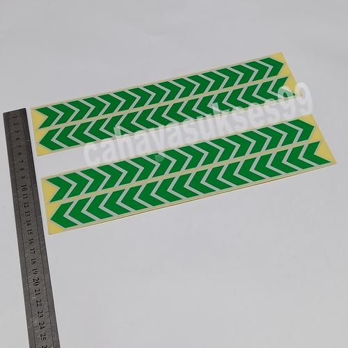 Jual Stiker Mobil Hijau List Putih Sticker Bumper Mobil SAFETY SIGN ...
