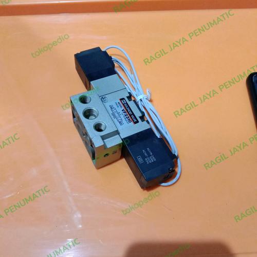 Jual SOLENOID VALVE SMC VF2310 AC220V 1/4" (close center) - Jakarta Barat - RAGIL JAYA PENUMATIC ...
