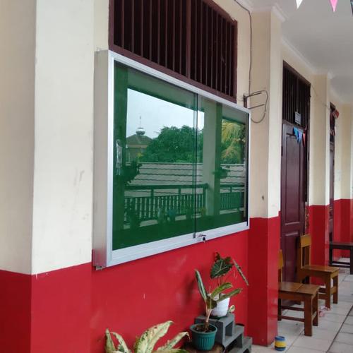 Jual papan mading kaca gantung 100 x 200 warna karpet bisa request ...