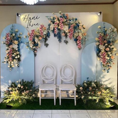 Jual dekorasi lamaran kekinian 3 mtr + 2 standing flower + 2 lampu ...