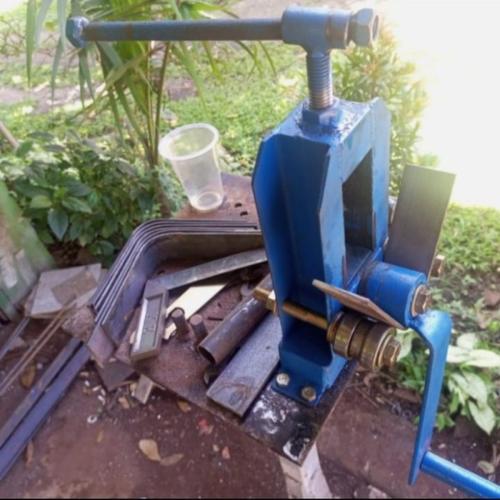 Jual alat roll besi manual bulatUmembuat rak bungaornamen Limited ...