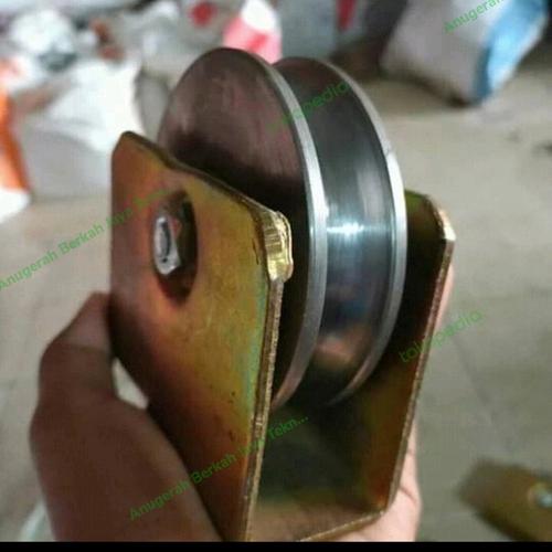 Jual Roda Gerbang roda pagar roda bubut besi 7 cm Rel U - Kota ...