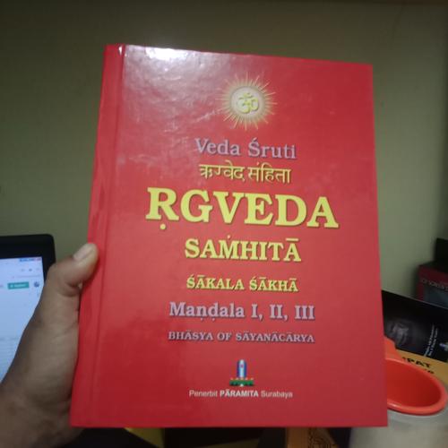 Jual Buku Kitab RG Veda Reg Weda Samhita Jilid 1 2 dan 3 Agama Hindu ...