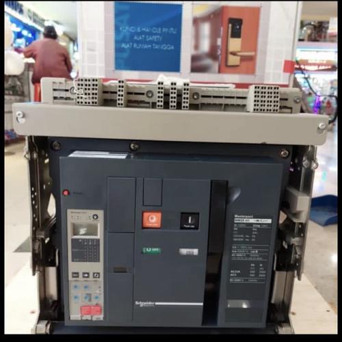 Jual ACB NW25H1D2EH 3P 2500A Drawout Komplit Motorized UVT Aux ...