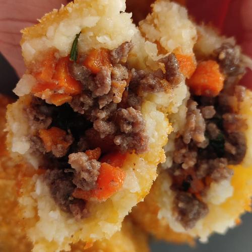 Jual Kroket daging sapi isi 5 pcs - frozen - Jakarta Barat - Pastel ...